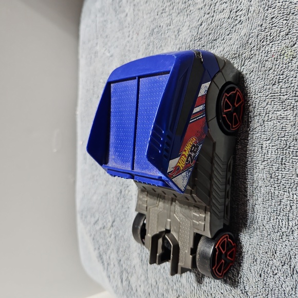 Hot Wheels | Toys | Mattel 22 Toy Hauler | Poshmark